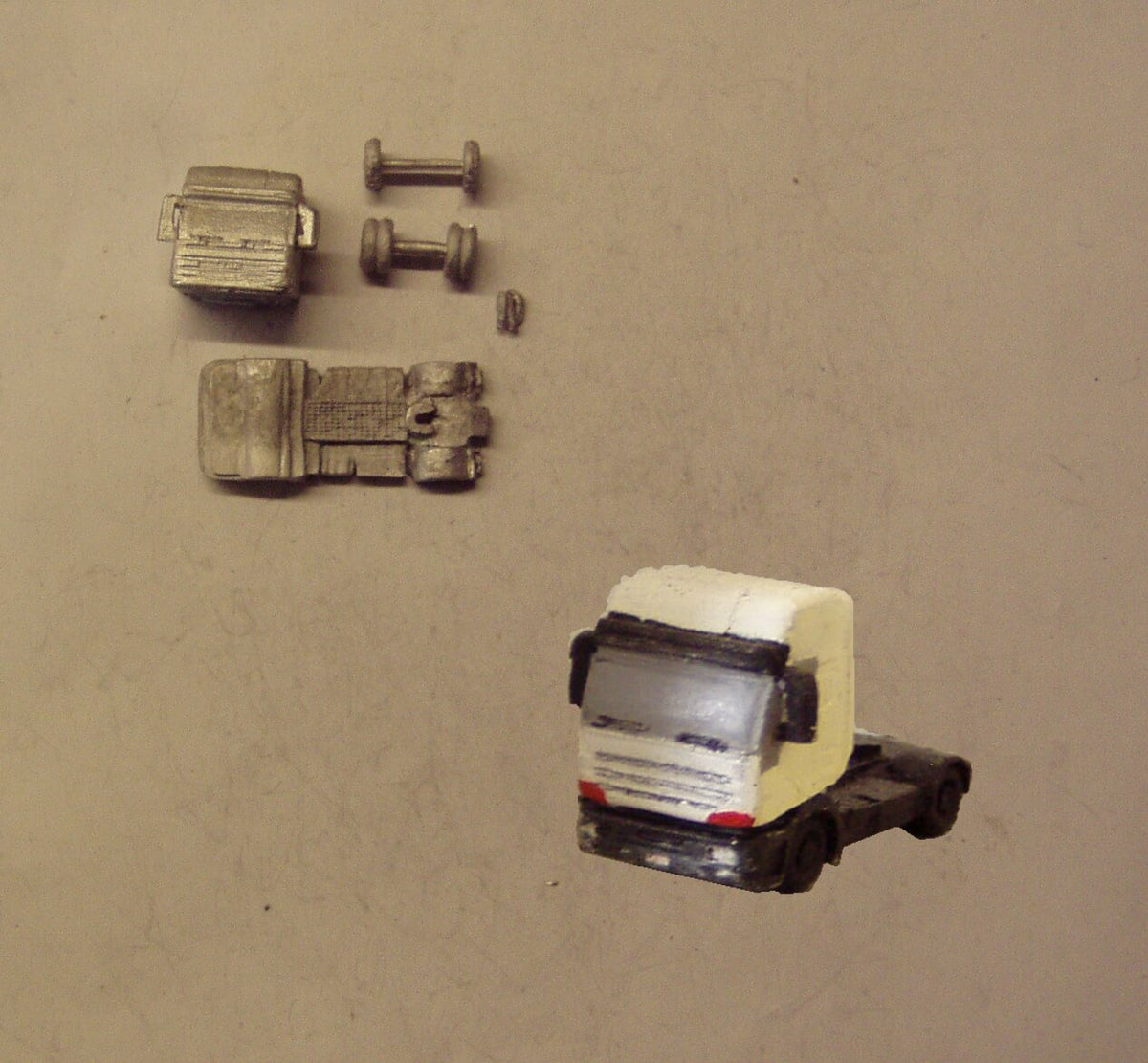 MV110 (3) Iveco Eurostar Hi-Cab 2+4 Tractor unit - N GAUGE - – PD Marsh ...