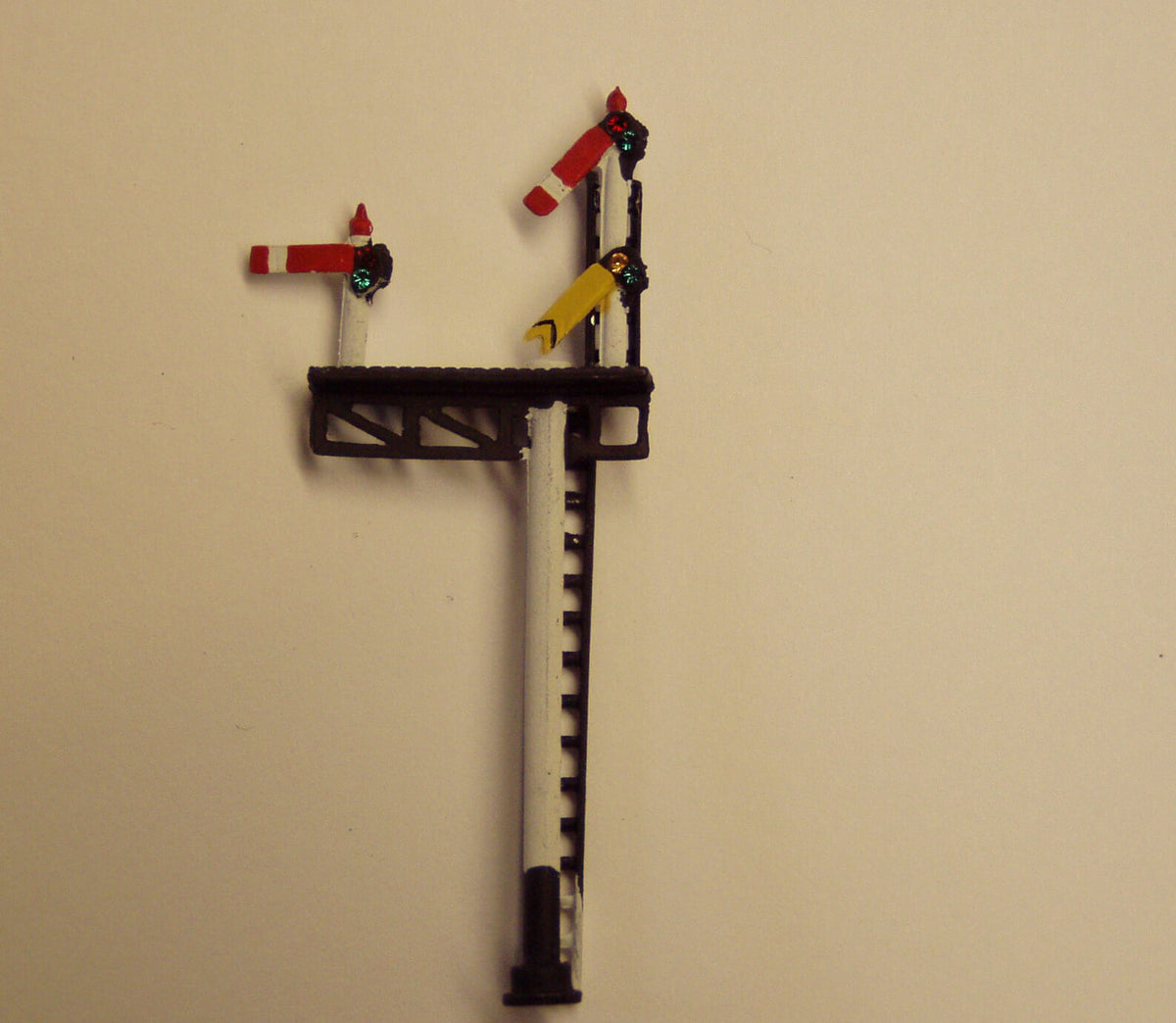 X354L GWR/BR metal post left hand junction signal with jewels - N GAUG ...